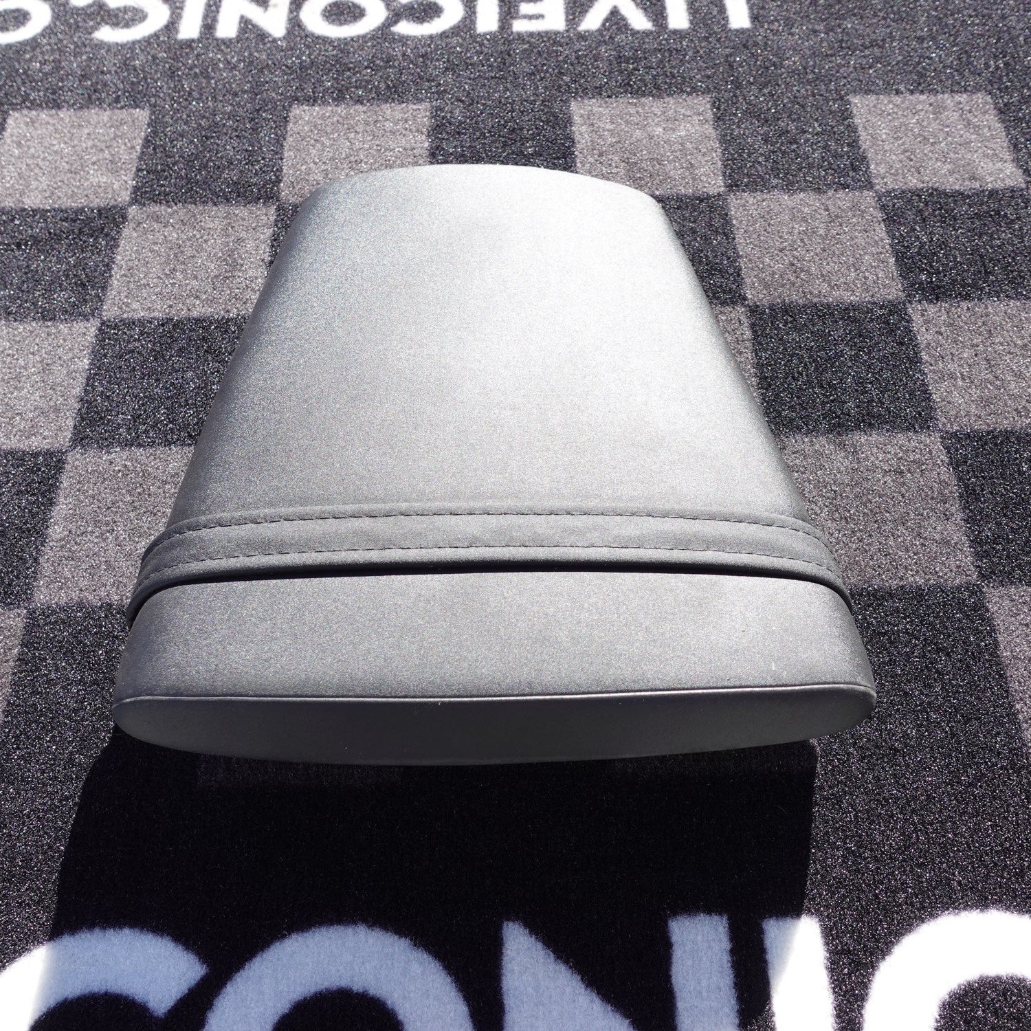 Yamaha R6 Rear Passenger Seat #130102 – Iconic Moto Market